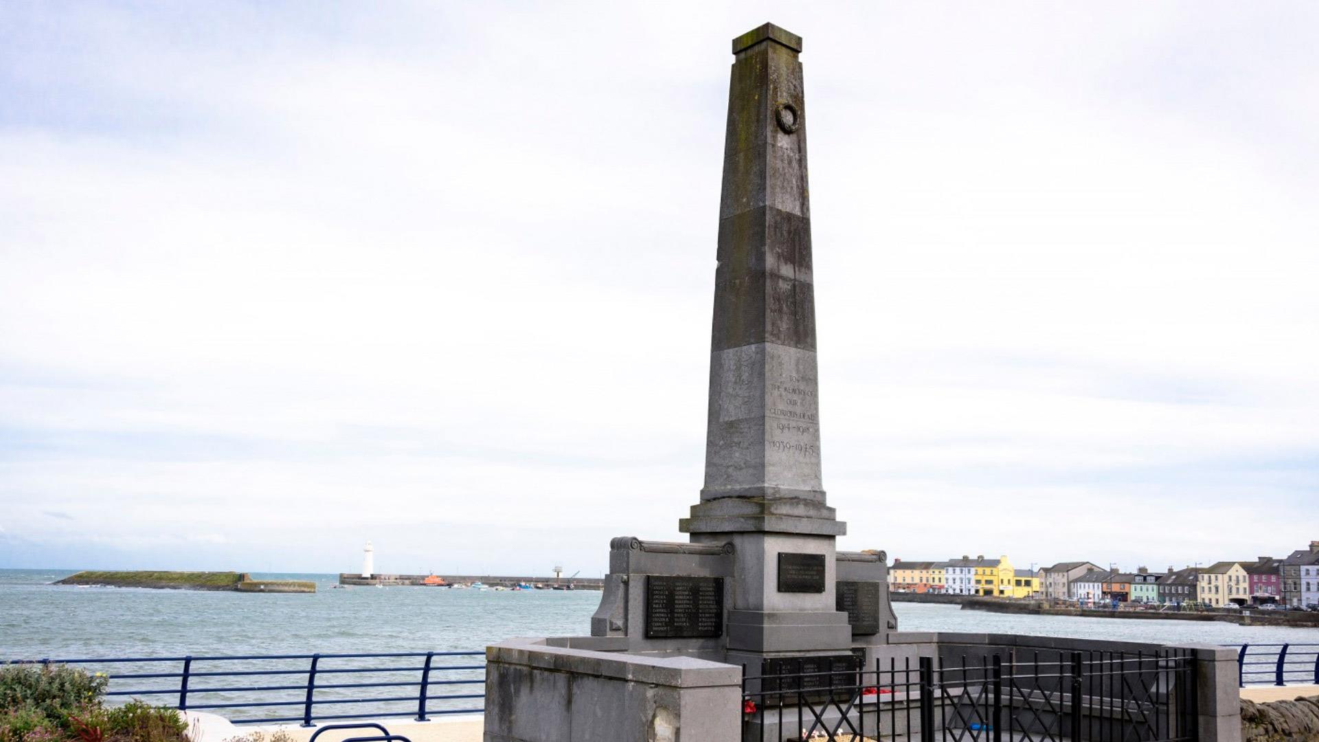 Donaghadee War Memorial - Ards & North Down