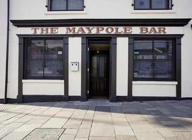 The Maypole Bar - Bar in Holywood, Holywood - Ards & North Down